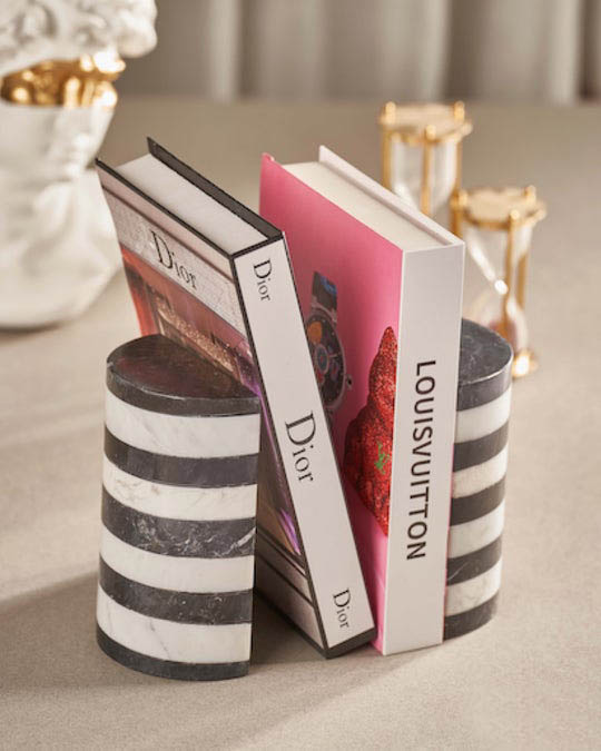 Marble Cream Bookends - Englanderline