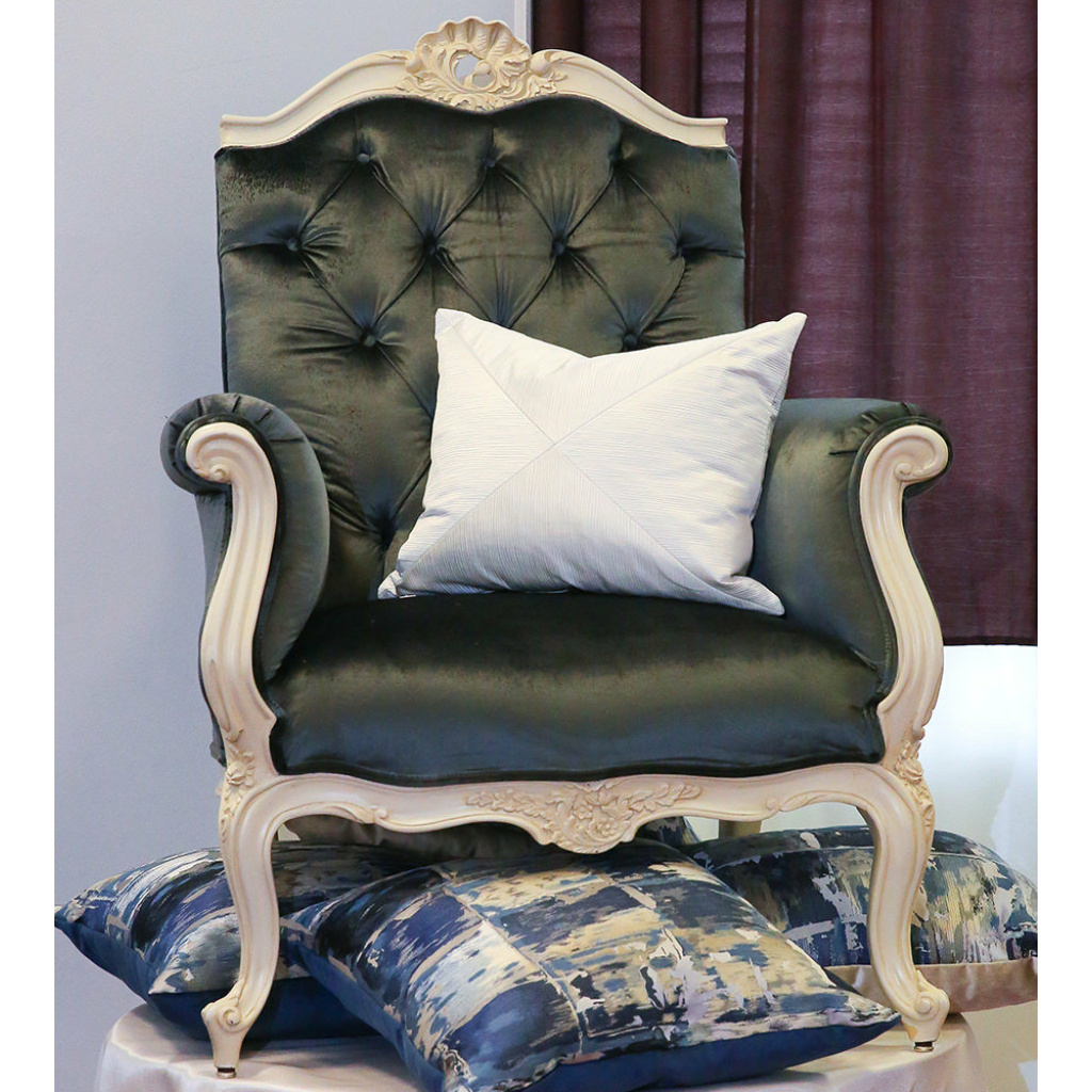 Rococo Style Armchair – Englanderline